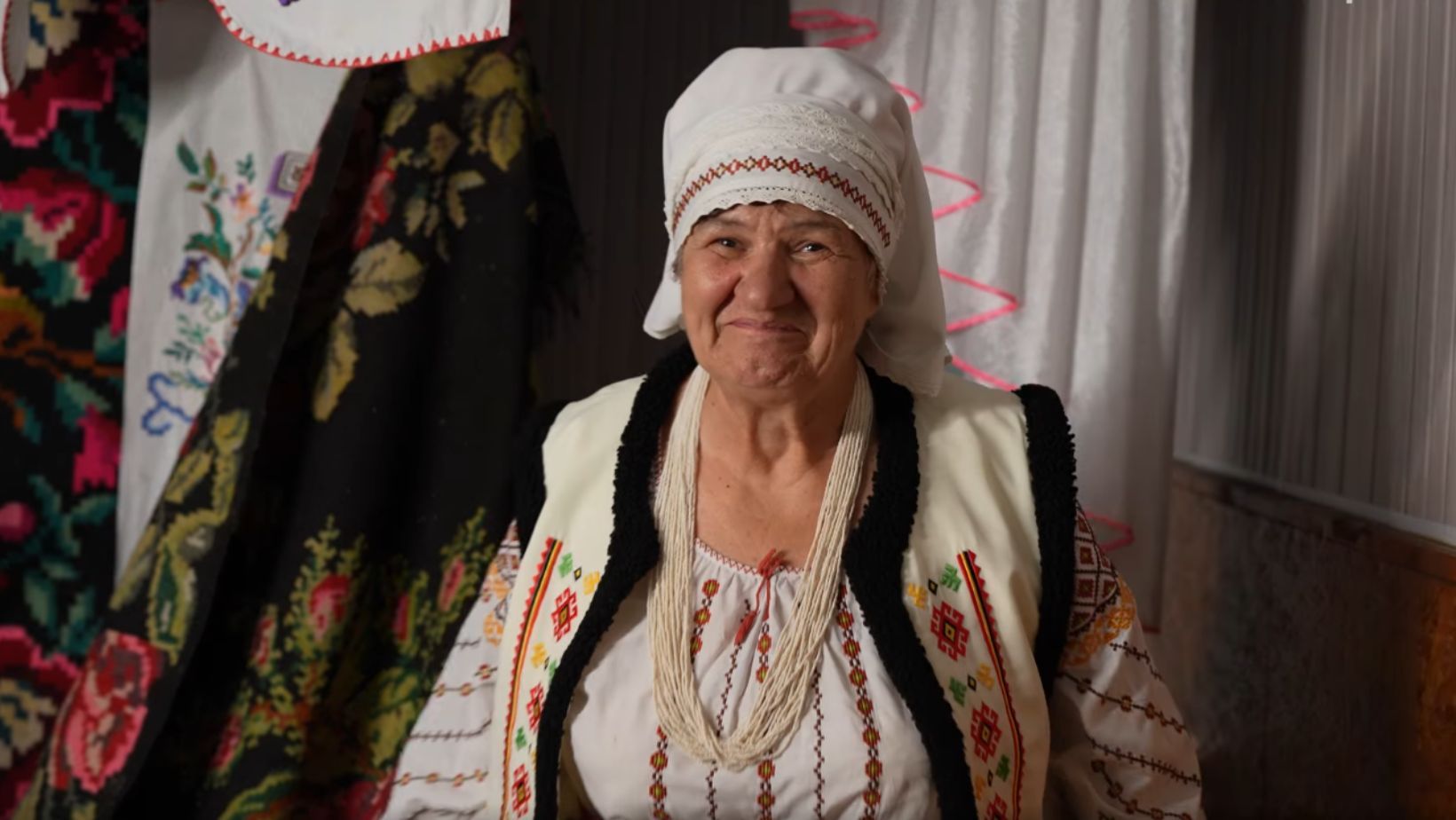 VIDEO/ Casa de Cultură din satul Inești, modernizată și dotată cu ...