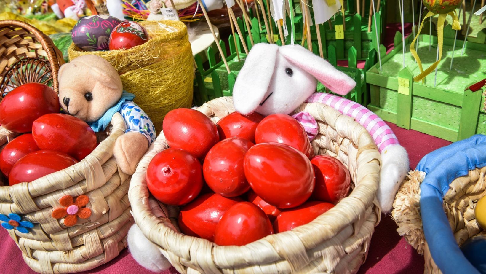 Produse pascale, obiecte handmade și mărfuri pentru grădinărit. Lista ...