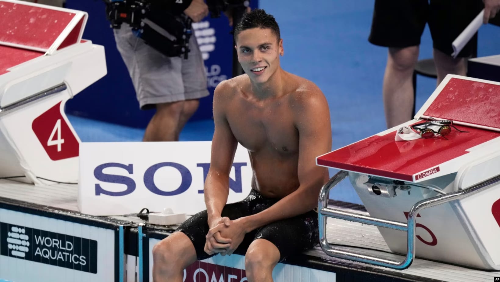 David Popovici a câștigat două medalii de aur la Campionatele Mondiale de Natație de la Singapore